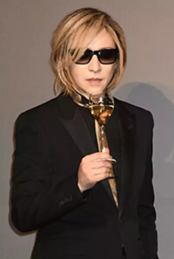 YOSHIKI、hideさん誕生日に「障害だらけ」と告白……Toshlとの“不仲”深刻化で、X JAPAN活動は絶望的か (2022年12月15日) - エキサイトニュース