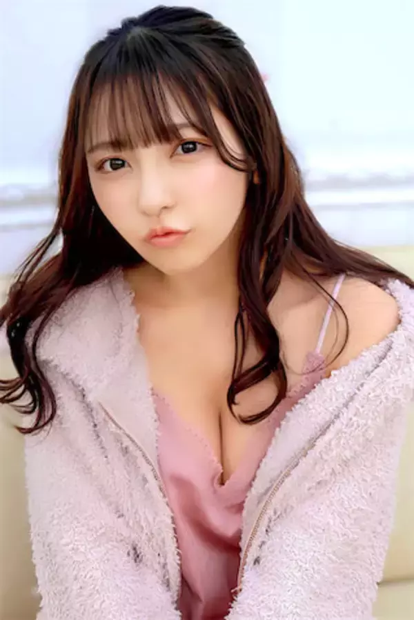 「行ってきますのアレして？」#2i2 十味、谷間チラ見えのあざとい部屋着ショット公開 (2023年12月23日) - エキサイトニュース