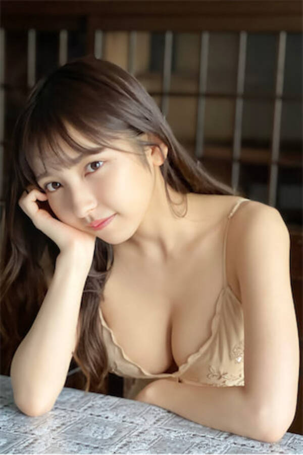 ＃2i2 十味、存在感抜群のたわわバストが目を引くショットに「絵画みたい」の声 (2022年6月23日) - エキサイトニュース