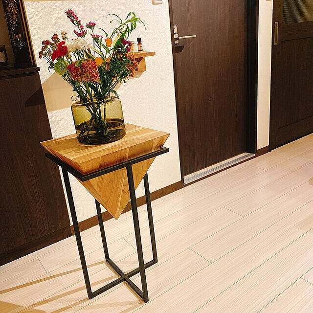 ちょこっと置きたい♡RoomClipショッピングで買えるサイドテーブル (2022年5月31日) - エキサイトニュース