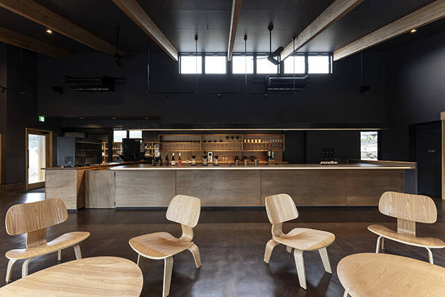 山梨・富士河口湖町｜日本初のワイナリーヴィラ「7c villa & winery」で満ち足りた時間を (2024年5月7日) - エキサイトニュース