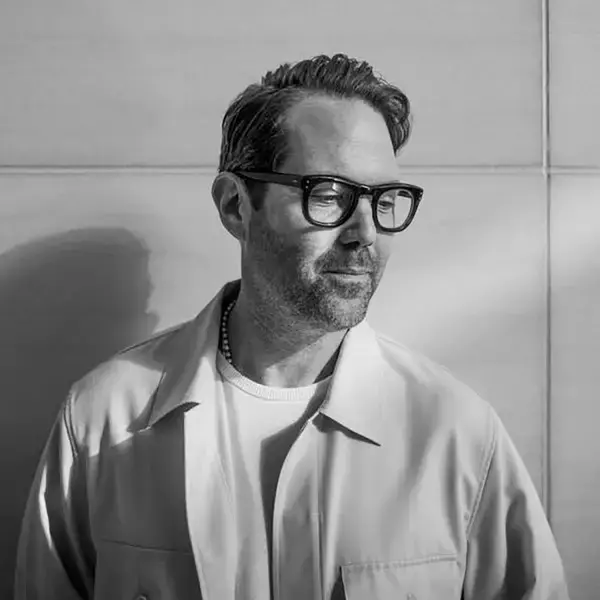 Bloomberg：Appleのヒューマンインターフェースデザイン担当Alan Dye氏、Metaに引き抜かれる (2025年12月4日 ...