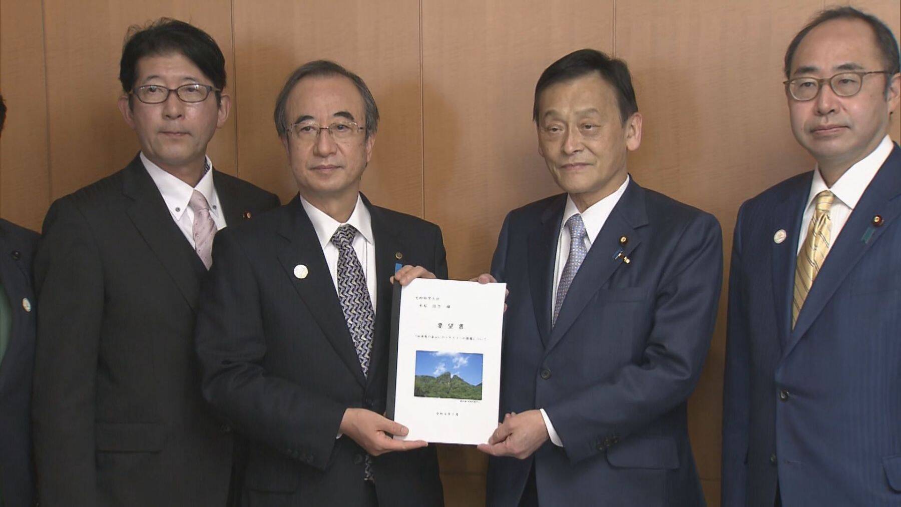 新潟・花角知事が語る“県政の夢”…1・2期目に尽力した世界遺産登録「鬼気迫る勢いで…」 3期目は“鉄道高速化”実現へ - エキサイトニュース