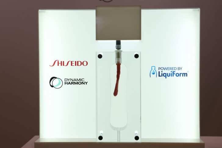 サステナブルで美しく 資生堂の新技術「LiquiForm®」がすごい！従来のつけかえ容器に比べ約7 0％のCO 2排出量を削減 (2022年 ...