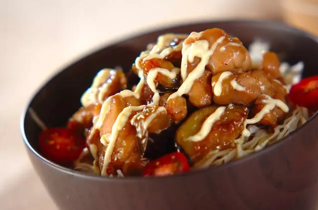 【照り焼きソース20選】ハンバーグ・チキン・ブリなど覚えておきたい黄金比や和洋中アレンジレシピをご紹介♪ - E・レシピ[1/1ページ]