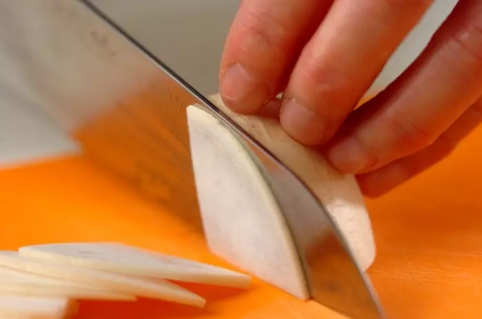 【今日の献立】2026年1月2日(金)「焼きエビ入りお雑煮」 - E・レシピ[1/1ページ]